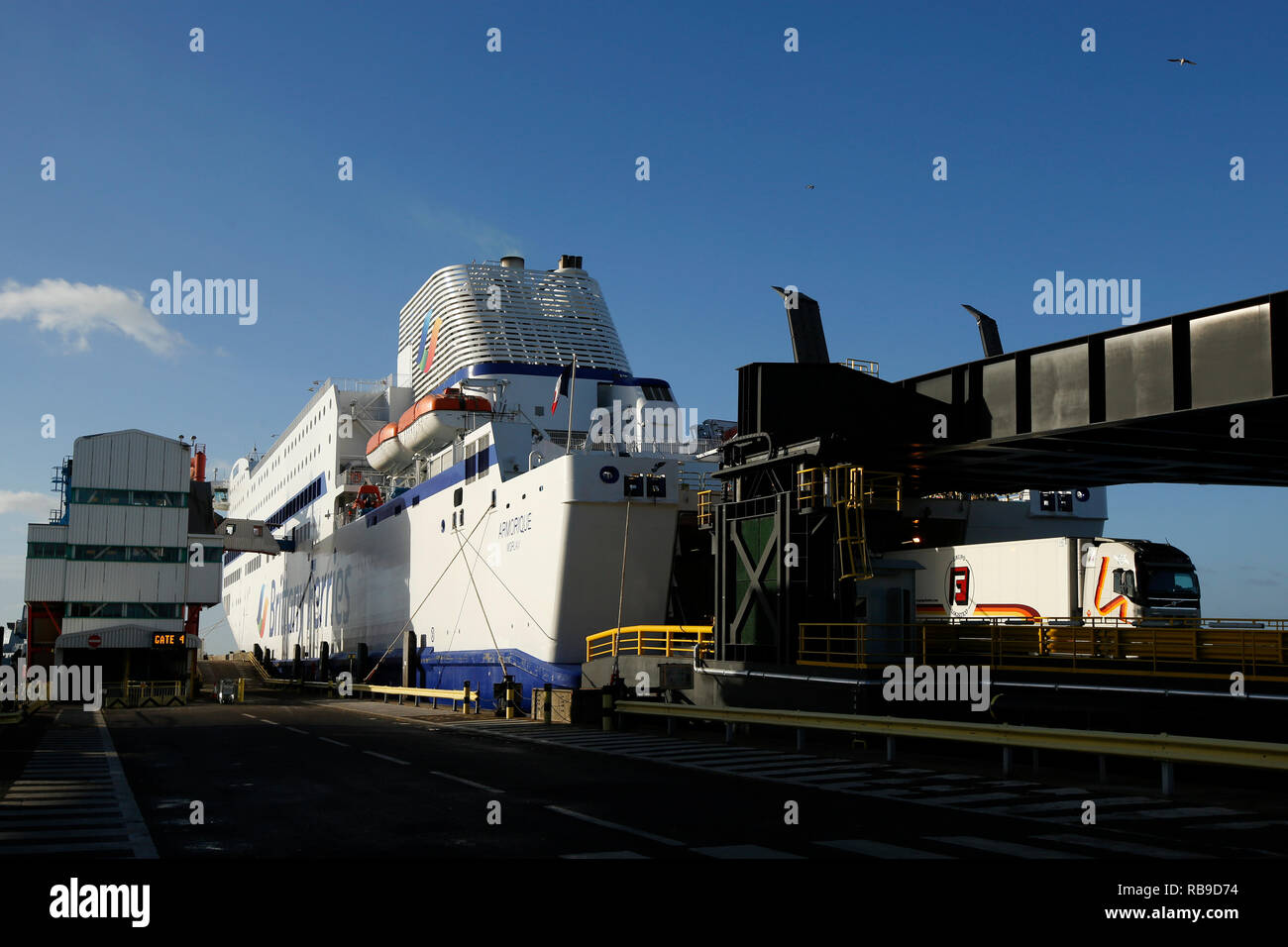 Brittany ferries uk lorries hi-res stock photography and images - Alamy