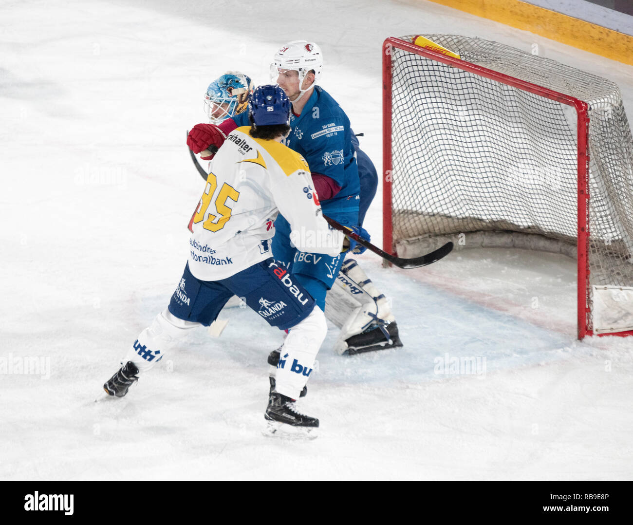 Red ice hockey gloves hi-res stock photography and images - Alamy