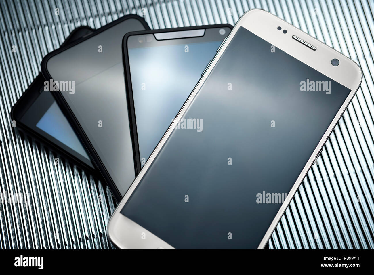 Many smart mobile phones hi-res stock photography and images - Alamy