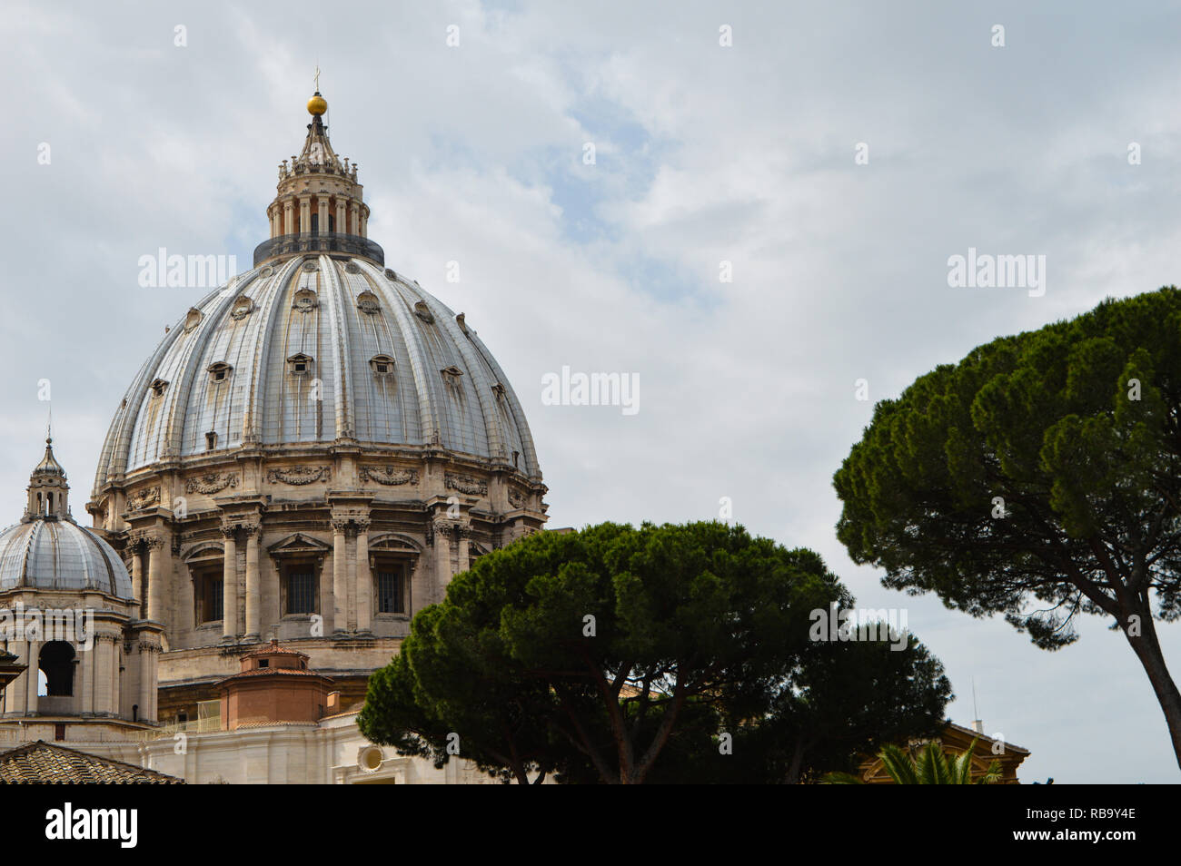 Vatican buildings hi-res stock photography and images - Alamy