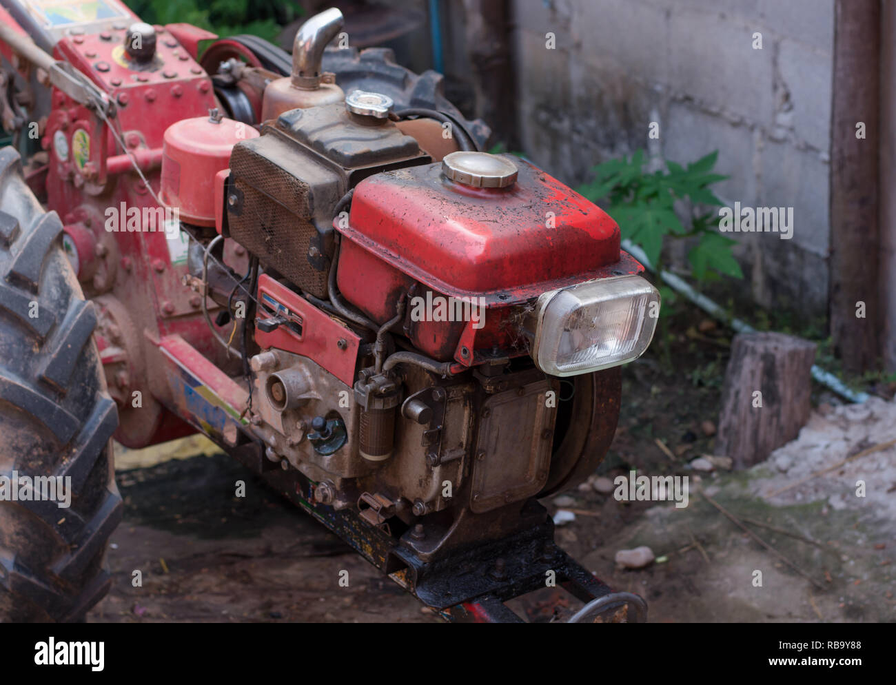 Thai rice harvest machine hi-res stock photography and images - Alamy