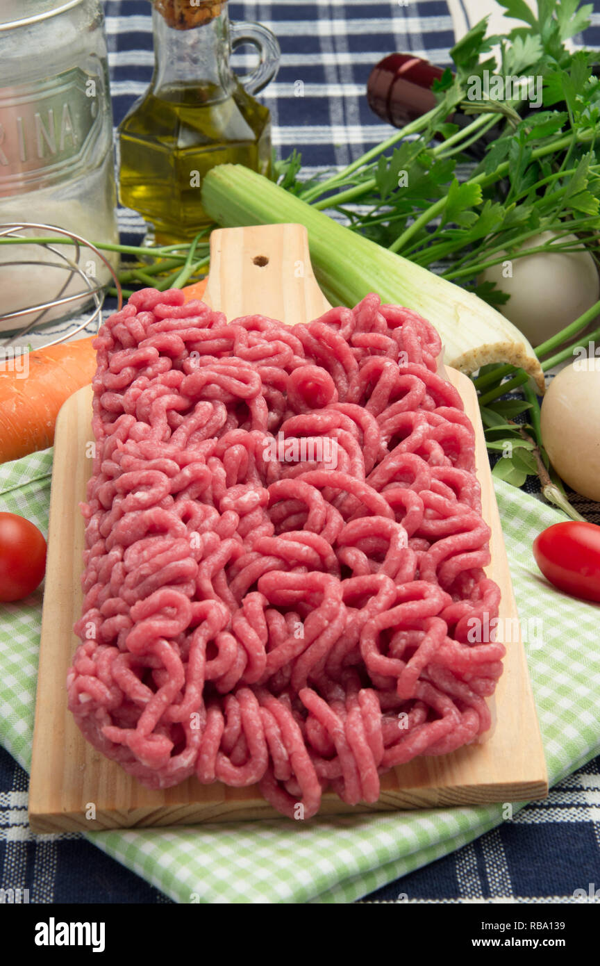 Raw minced meat Stock Photo - Alamy