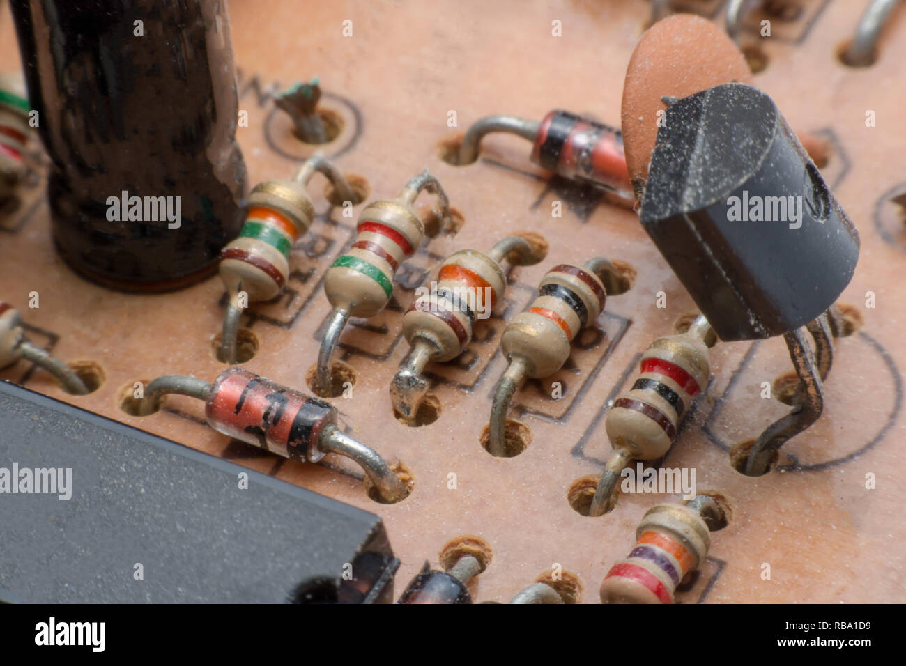 Micro assembly hi-res stock photography and images - Alamy