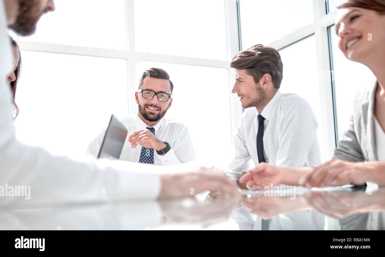 Working weekdays hi-res stock photography and images - Alamy