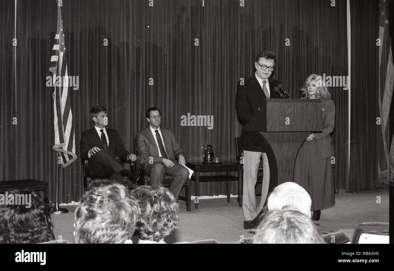 World Food Day Awards - End Hunger Awards - Speaking at podium Stock ...