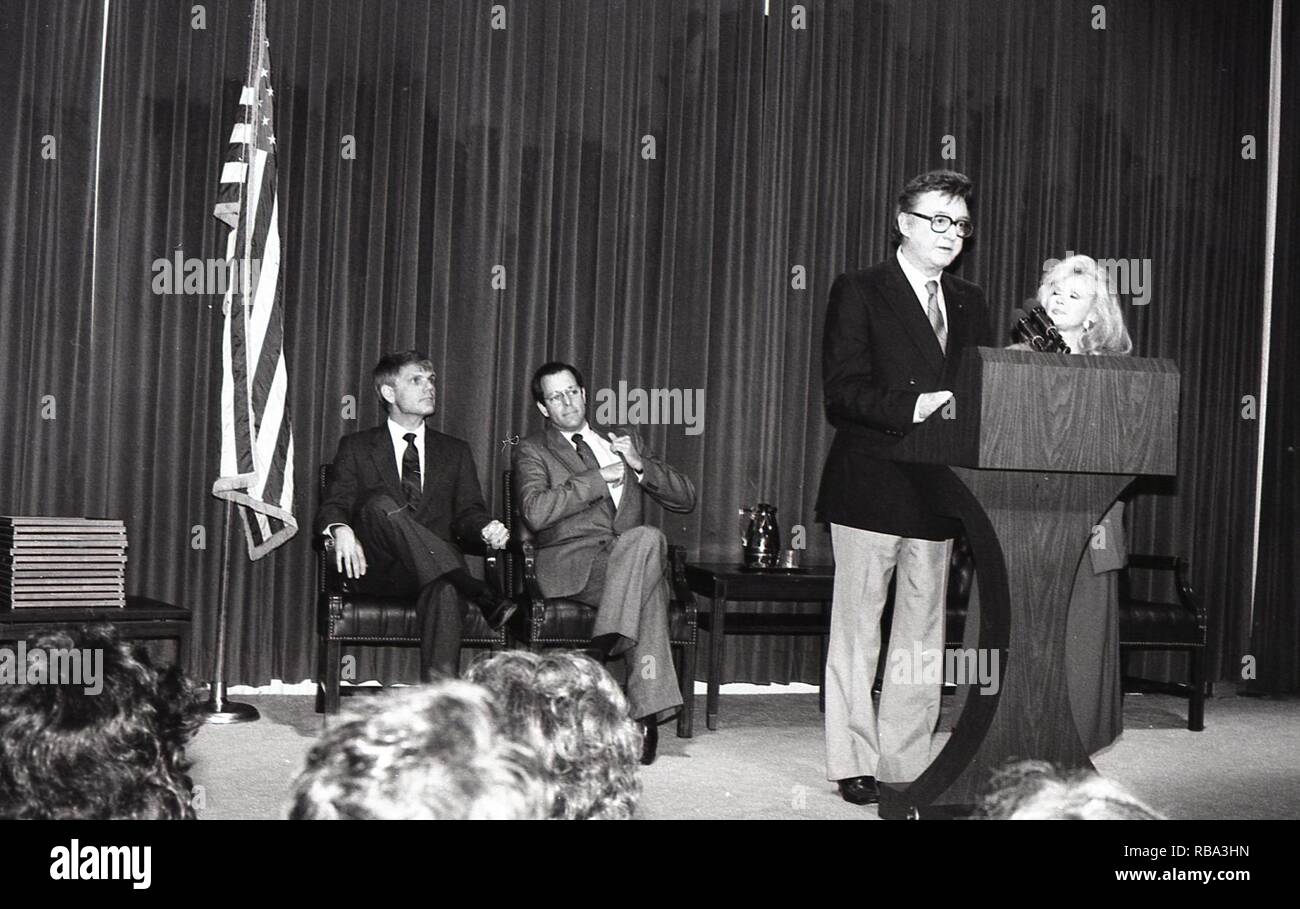 World Food Day Awards - End Hunger Awards - Speaking at podium Stock ...