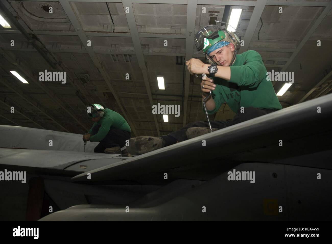 MEDITERRANEAN SEA (Dec. 21, 2016) Aviation Structural Mechanic 3rd ...