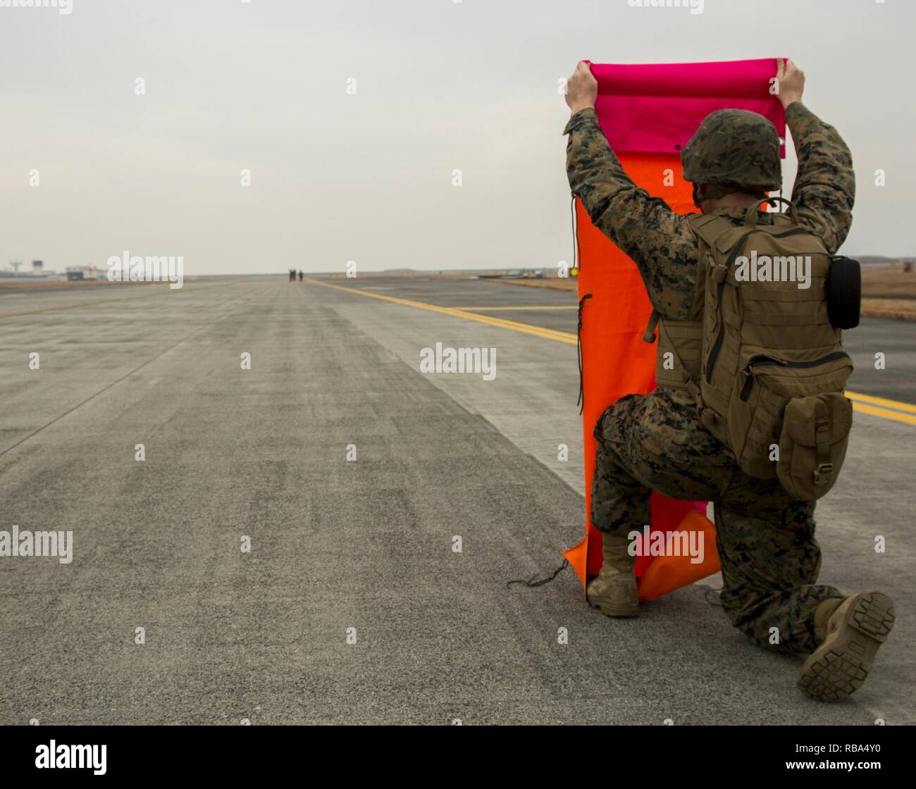 Air traffic control communication technician hi-res stock photography ...