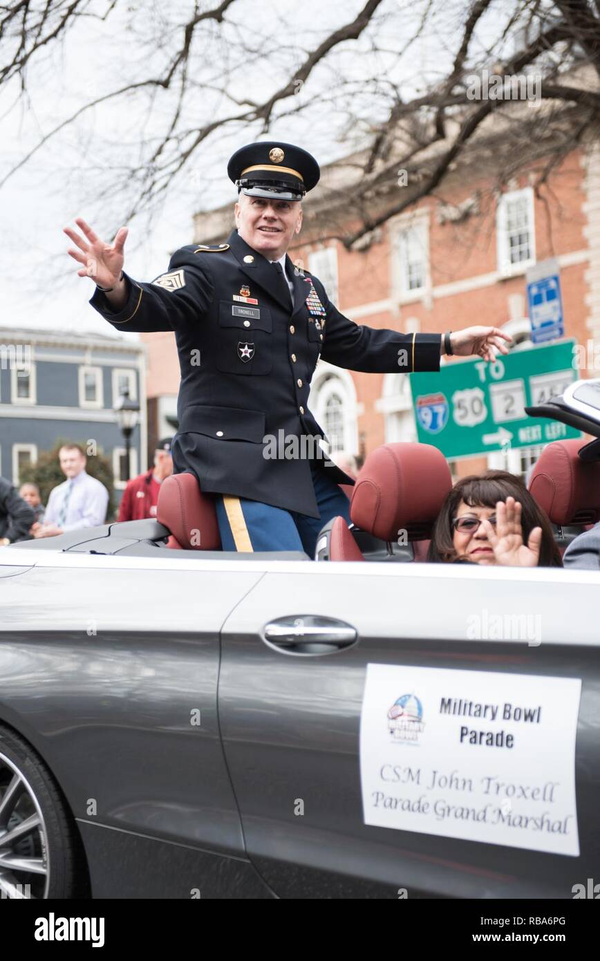 U.S. Army Command Sgt. Maj. John W. Troxell, Senior Enlisted Advisor to ...