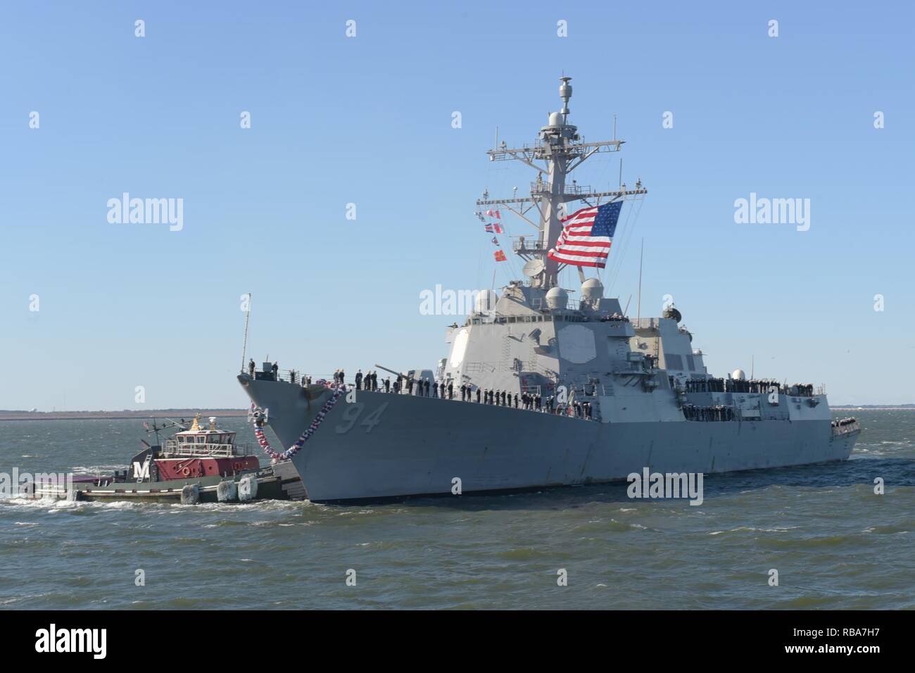 NORFOLK (Dec. 30, 2016) The guided-missile destroyer USS Nitze (DDG 94 ...