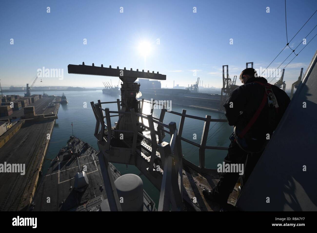 - VENICE, Italy (Dec. 31, 2016) Electronics Technician 2nd Class Corey ...