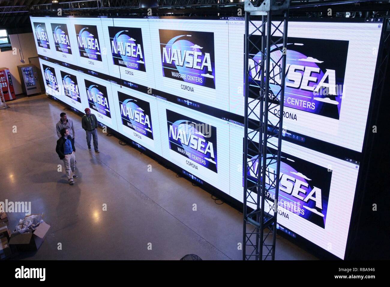 David flores up hi-res stock photography and images - Alamy