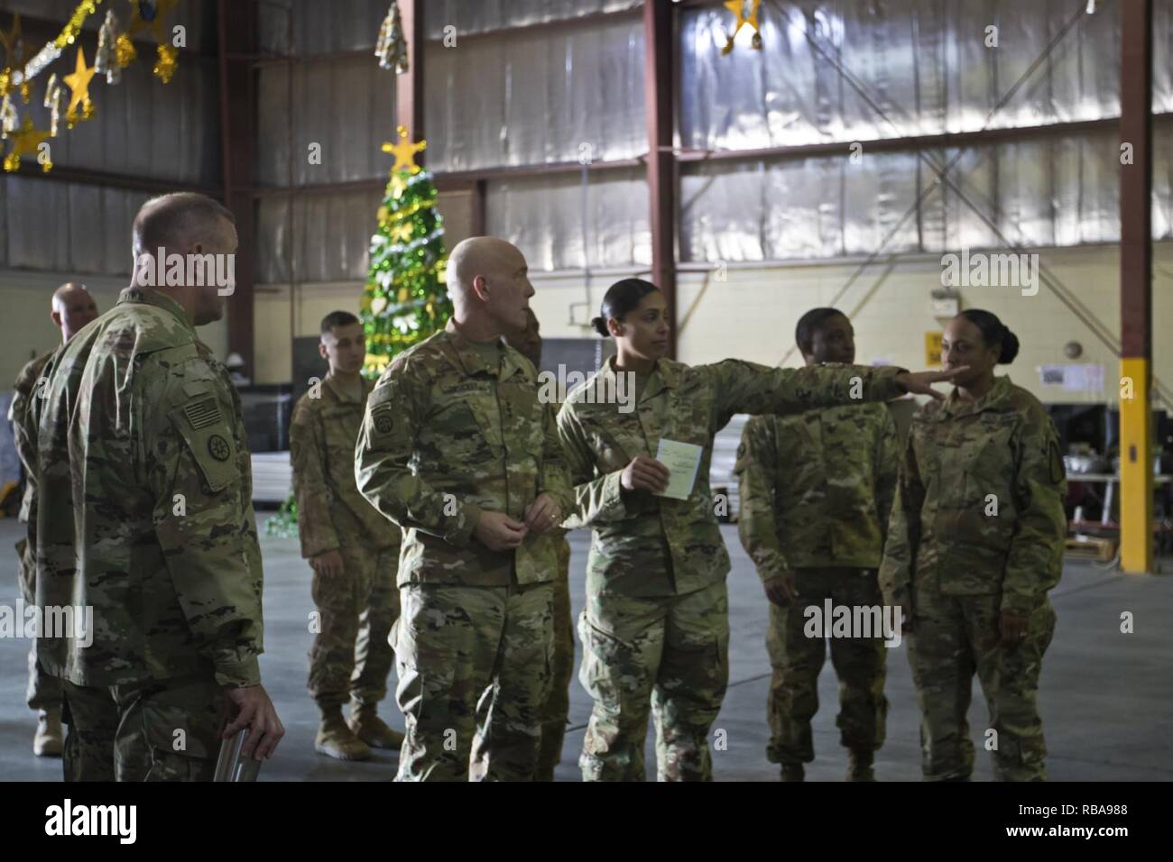 U.S. Army Reserve Commanding General, Lt. Gen. Charles D. Luckey, tours ...