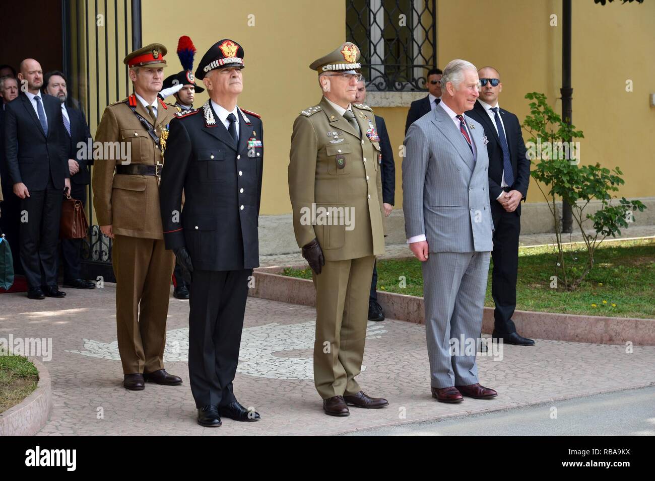 Italian carabinieri general commander hi-res stock photography and ...