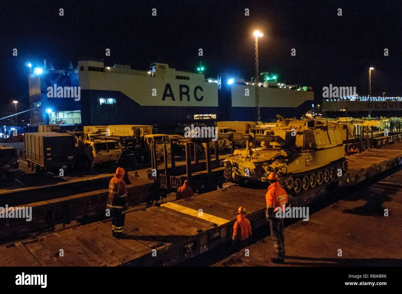 Bremerhaven, Germany – An Army M109A6 Paladin is the first military ...