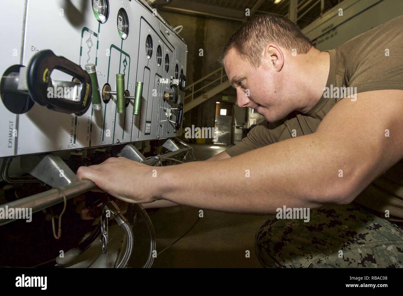 Naval reserve deep submergence unit detachment hi-res stock photography ...