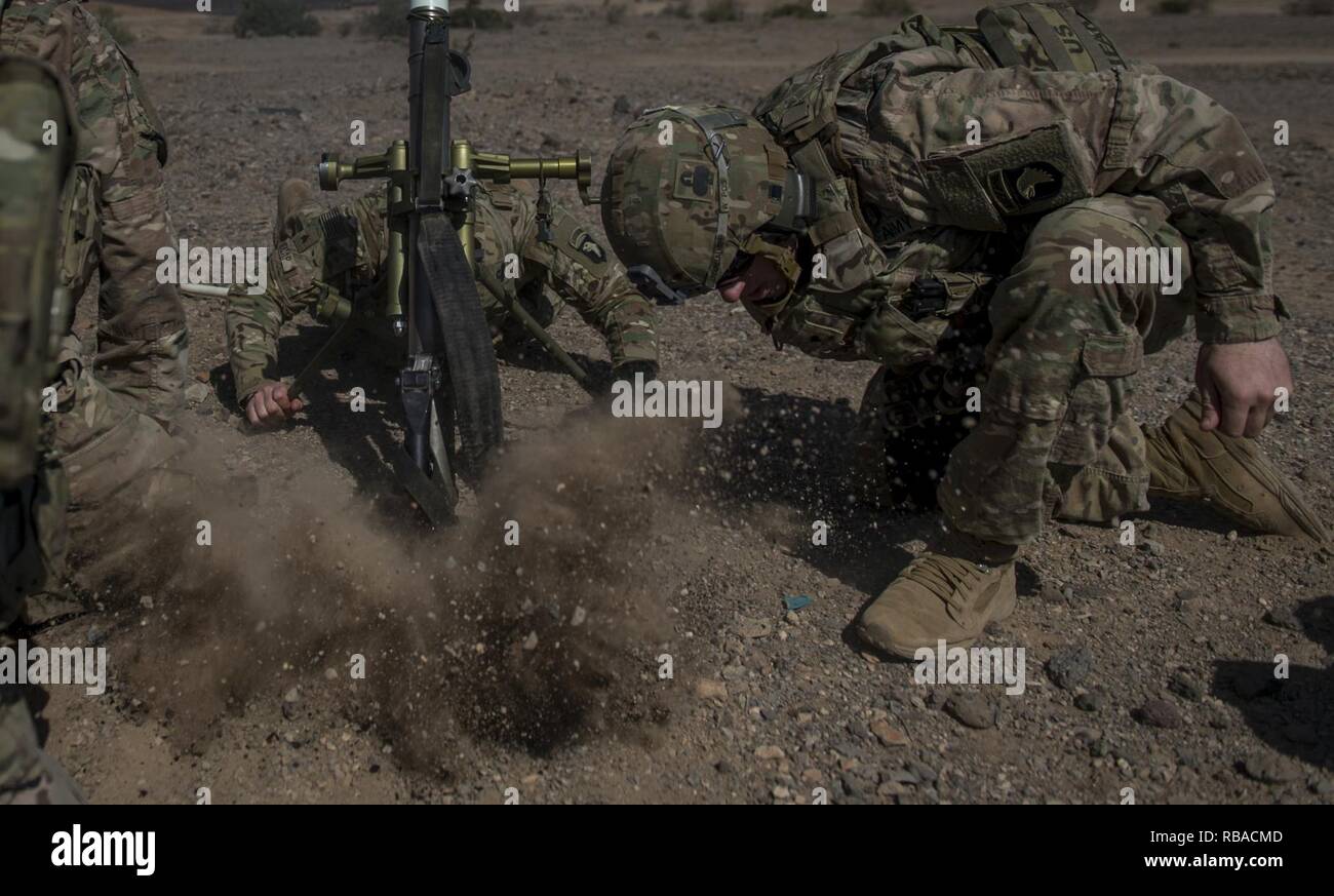 U.S. Army Soldiers from the C/1-327 IN, 1st Brigade, 101st Airborne ...