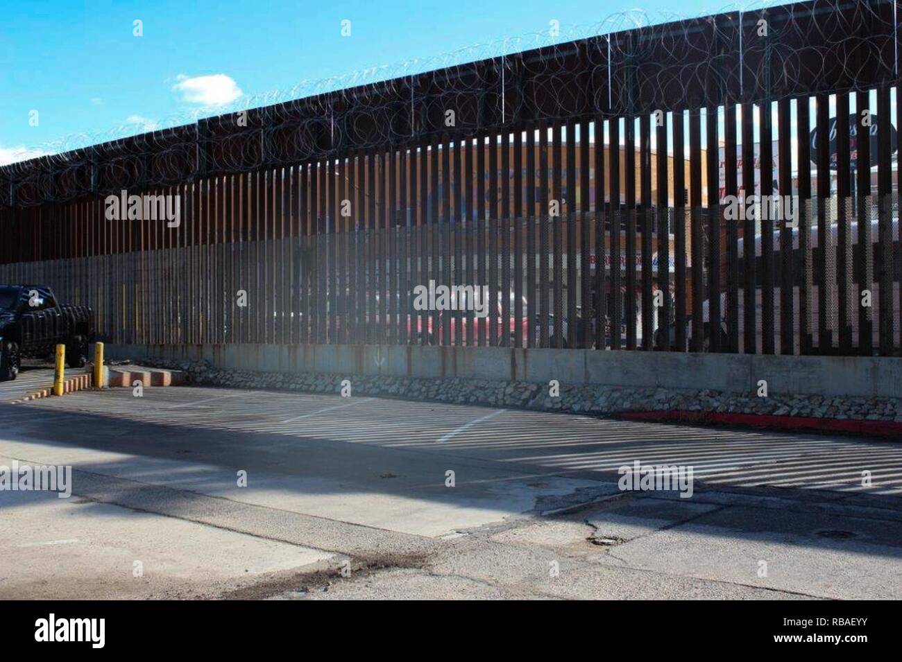 TUCSON, Ariz. – Tucson Sector Border Patrol agents and Mexican law ...