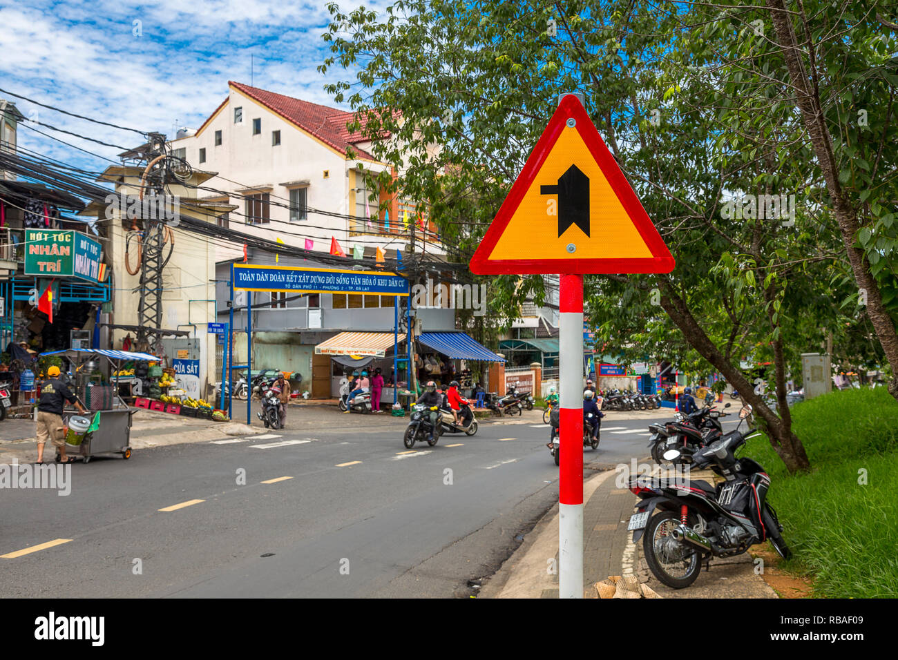 Motorcycle warning sign hi-res stock photography and images - Alamy