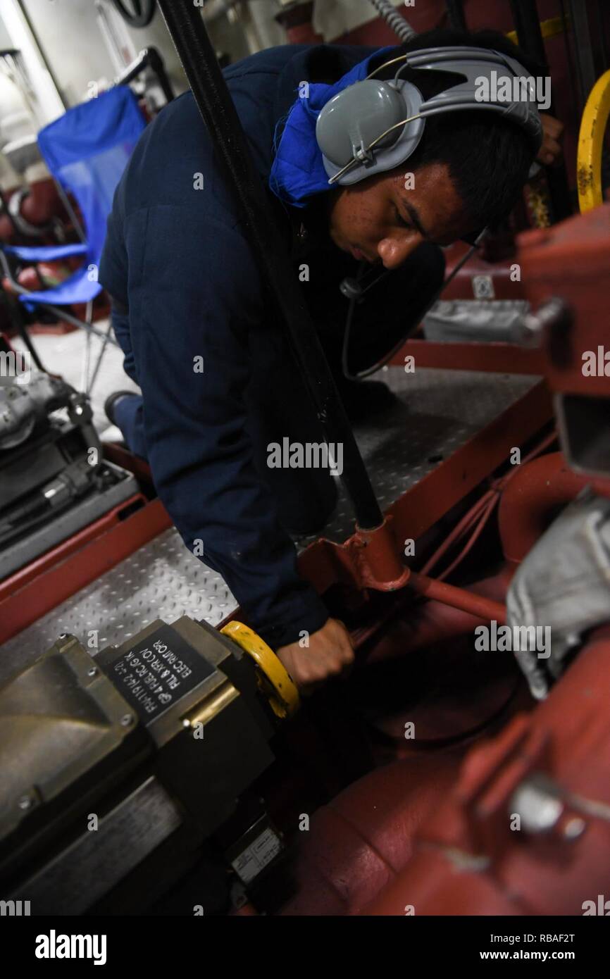 U.S. Navy Hull Maintenance Technician 3rd Class Eduardo Mendoza, from ...