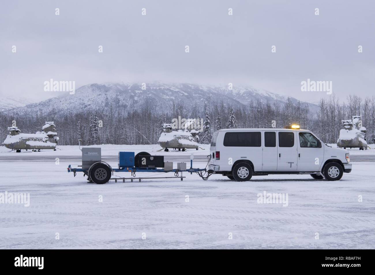 Airfield pavement evaluation team hi-res stock photography and images ...