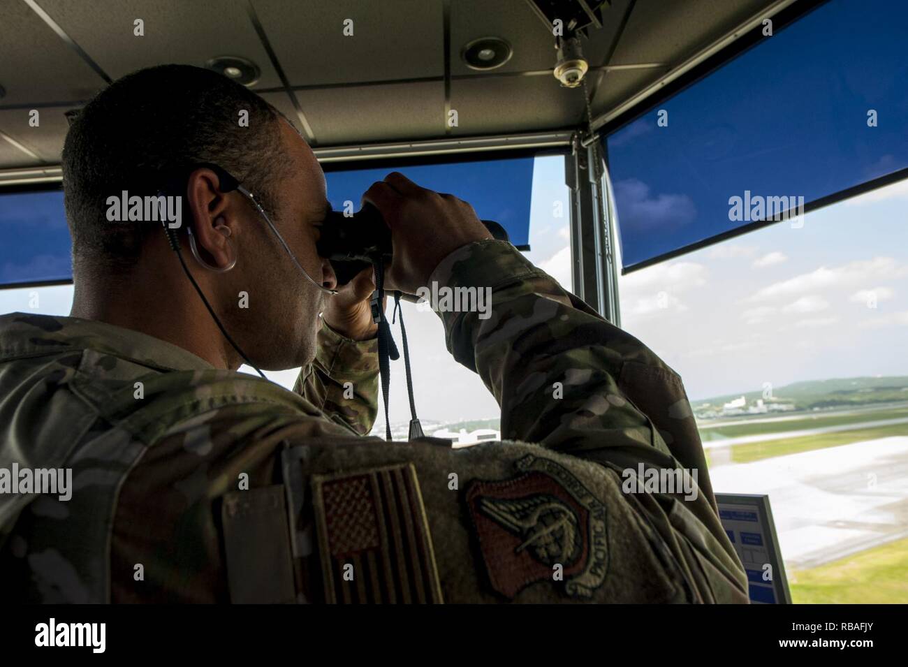 U.S. Air Force Senior Master Sgt. Warren Allen, 18th Operations Support ...