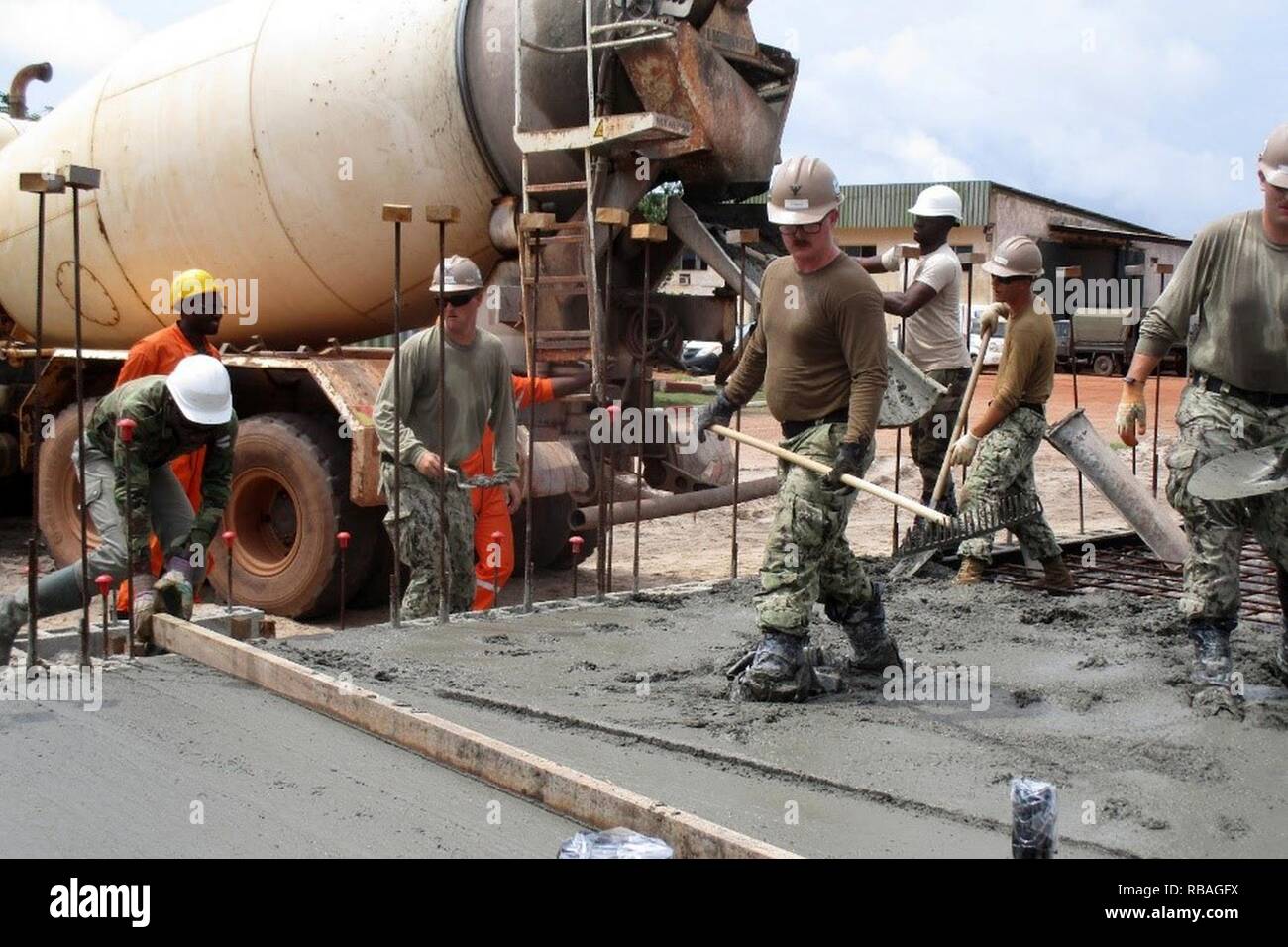 PORT, GENTIL, Gabon (Dec. 18, 2018) Sailors assigned to Naval Mobile ...