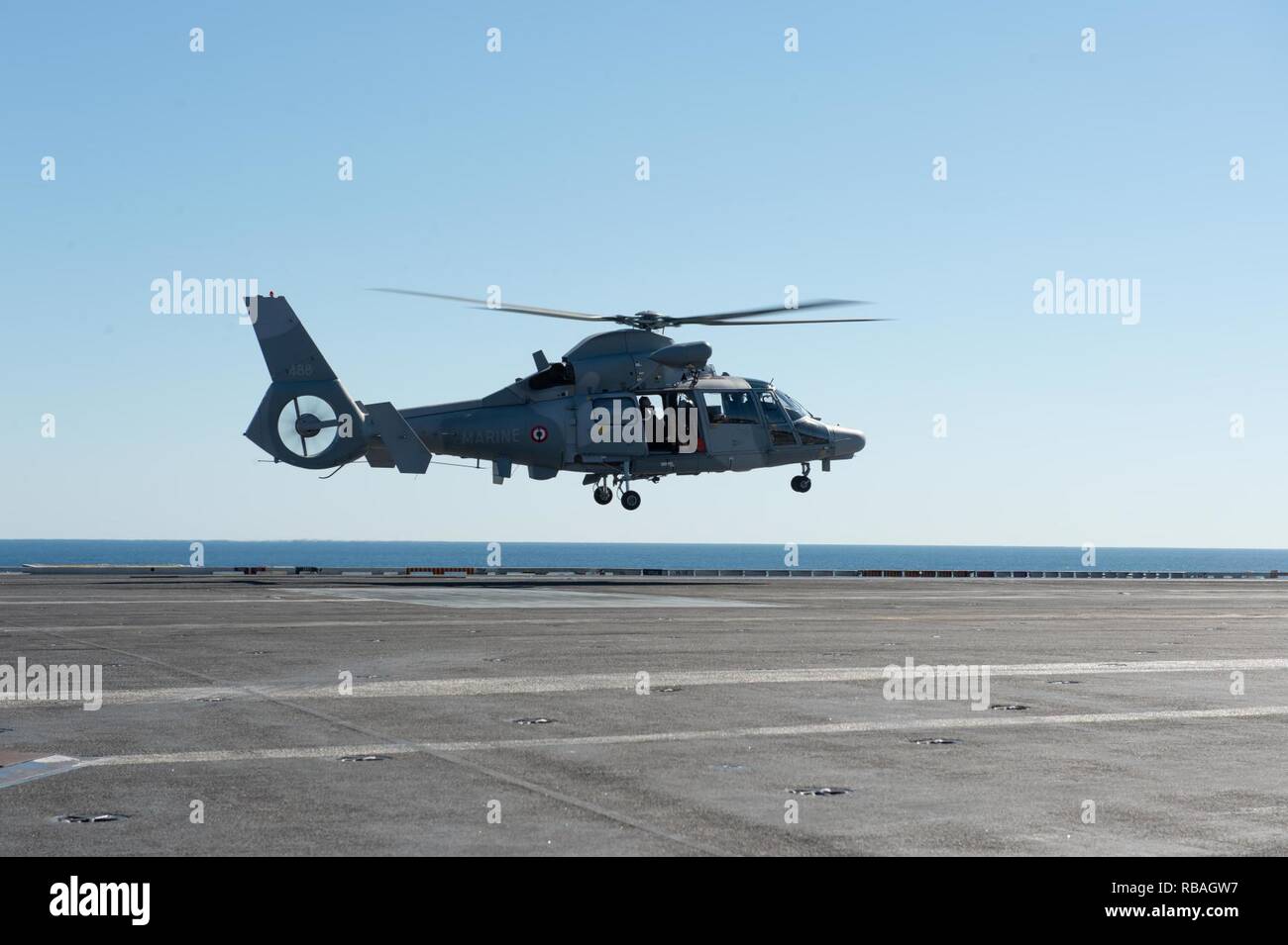 French navy as565 panther helicopter hi-res stock photography and ...