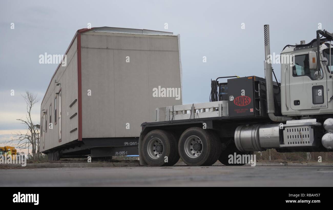 Modular facility hi-res stock photography and images - Alamy