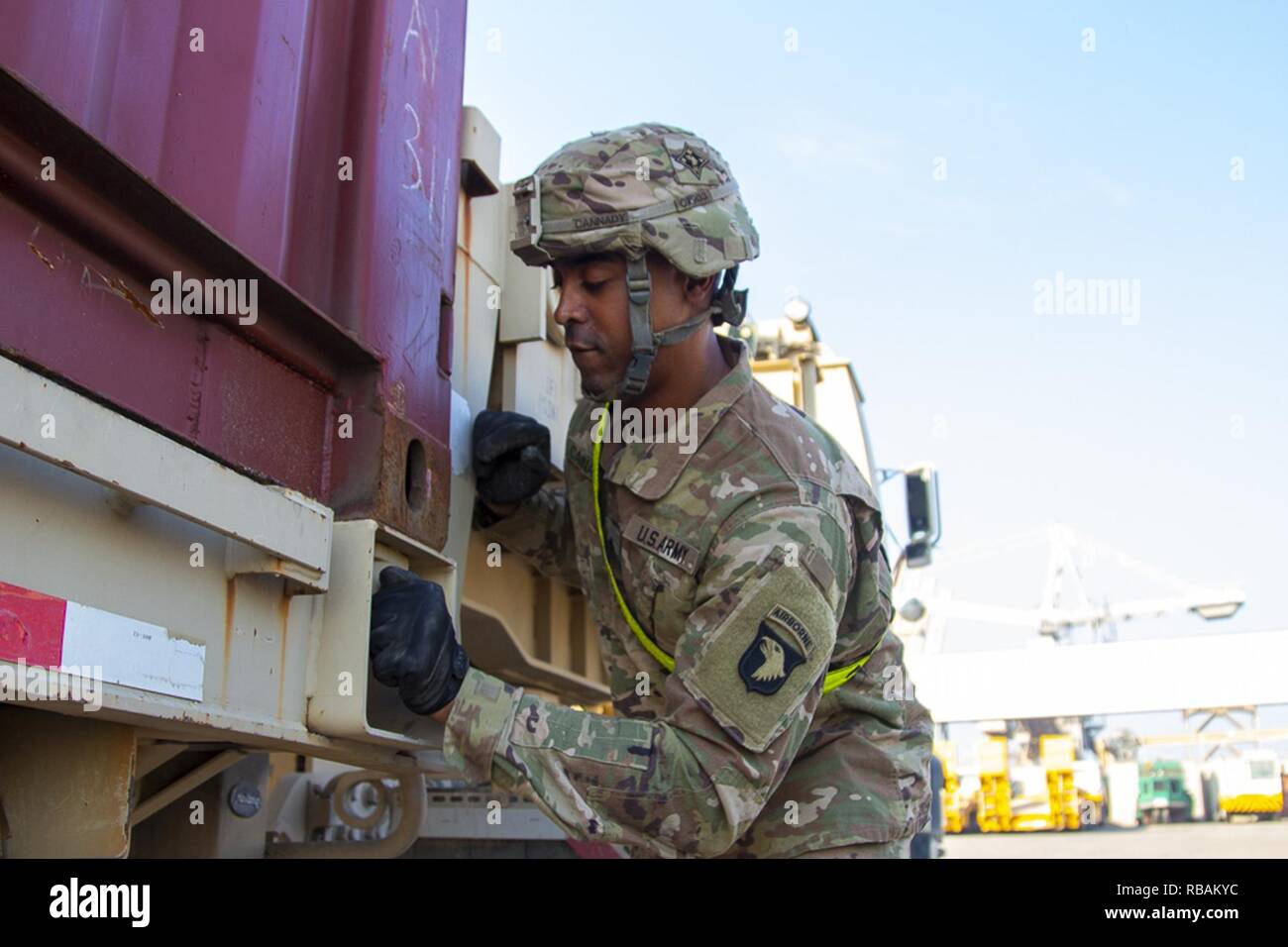 420th movement control battalion hi-res stock photography and images ...