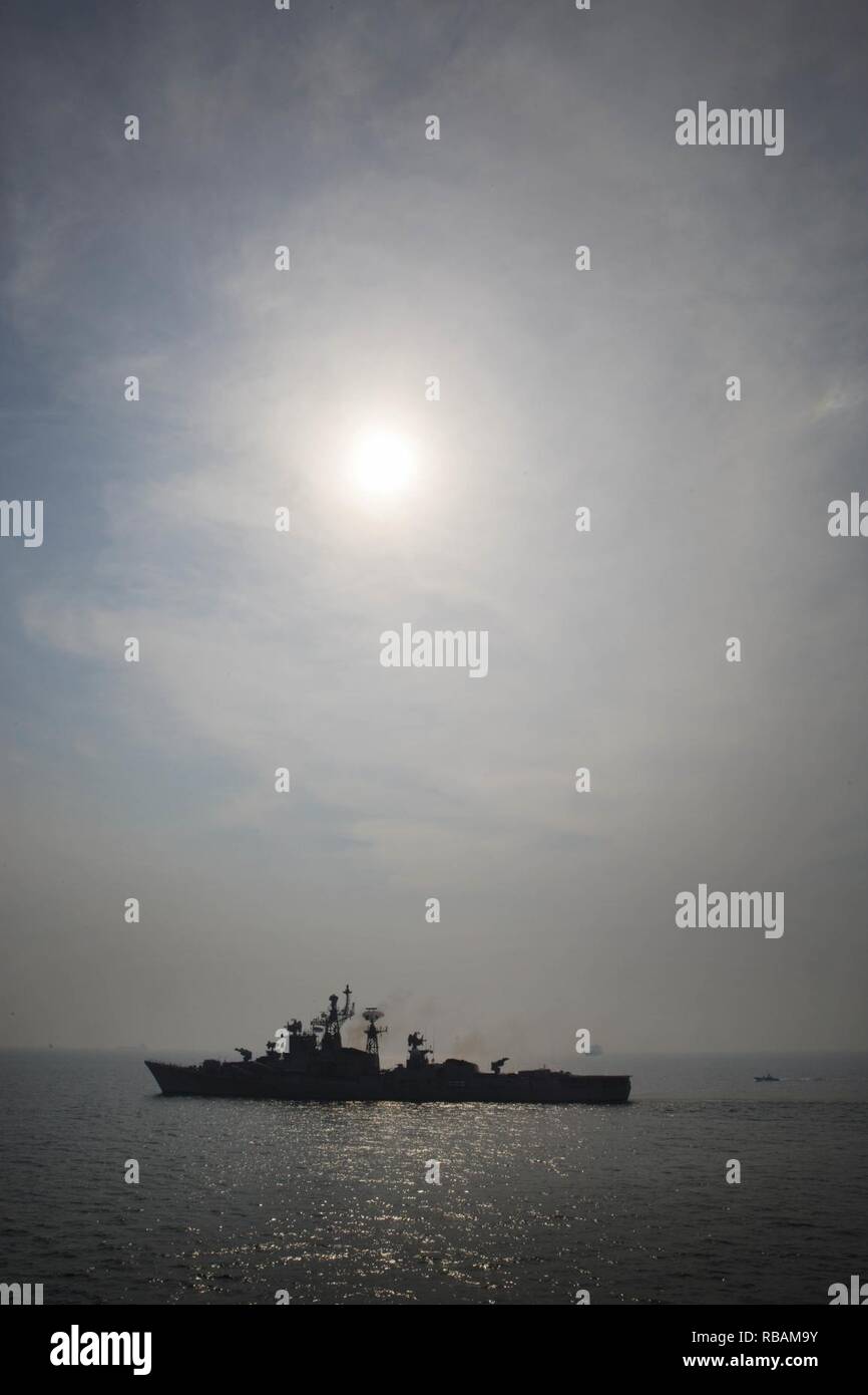 The San Antonio-class amphibious transport dock USS Anchorage (LPD 23 ...