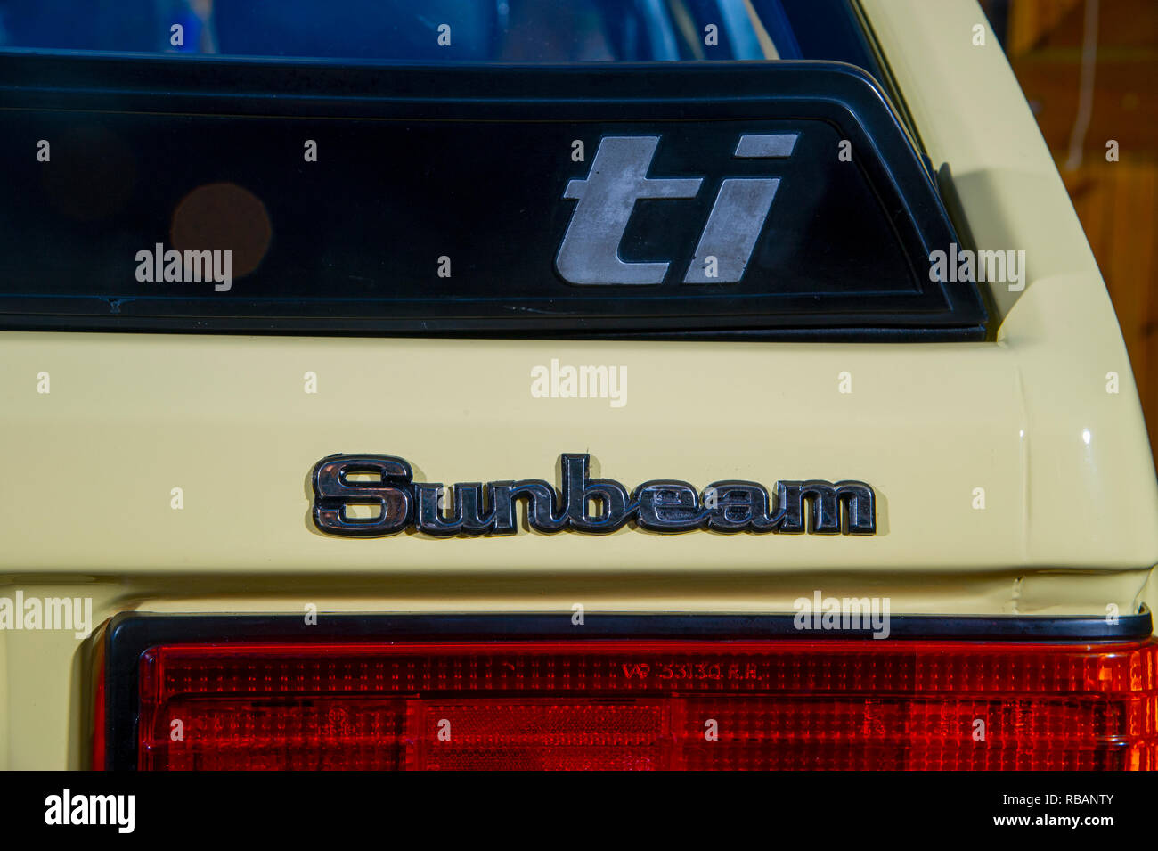 Sunbeam badge logo hi-res stock photography and images - Alamy