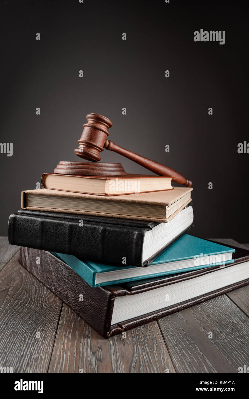 Judges mallet hi-res stock photography and images - Alamy