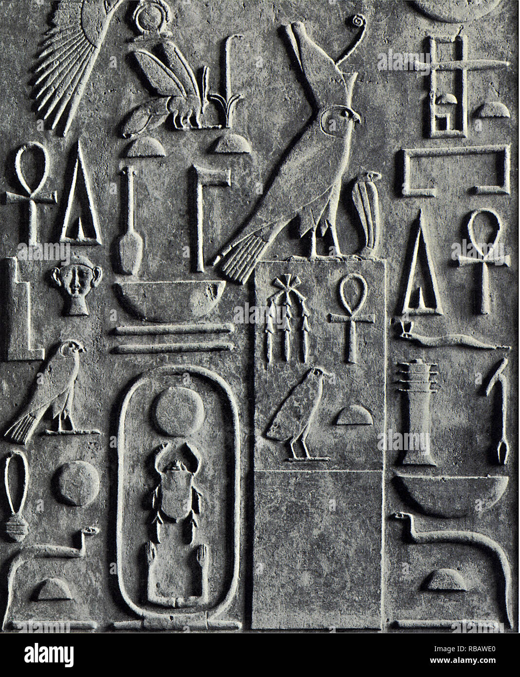 Hieroglyphic symbols hi-res stock photography and images - Alamy
