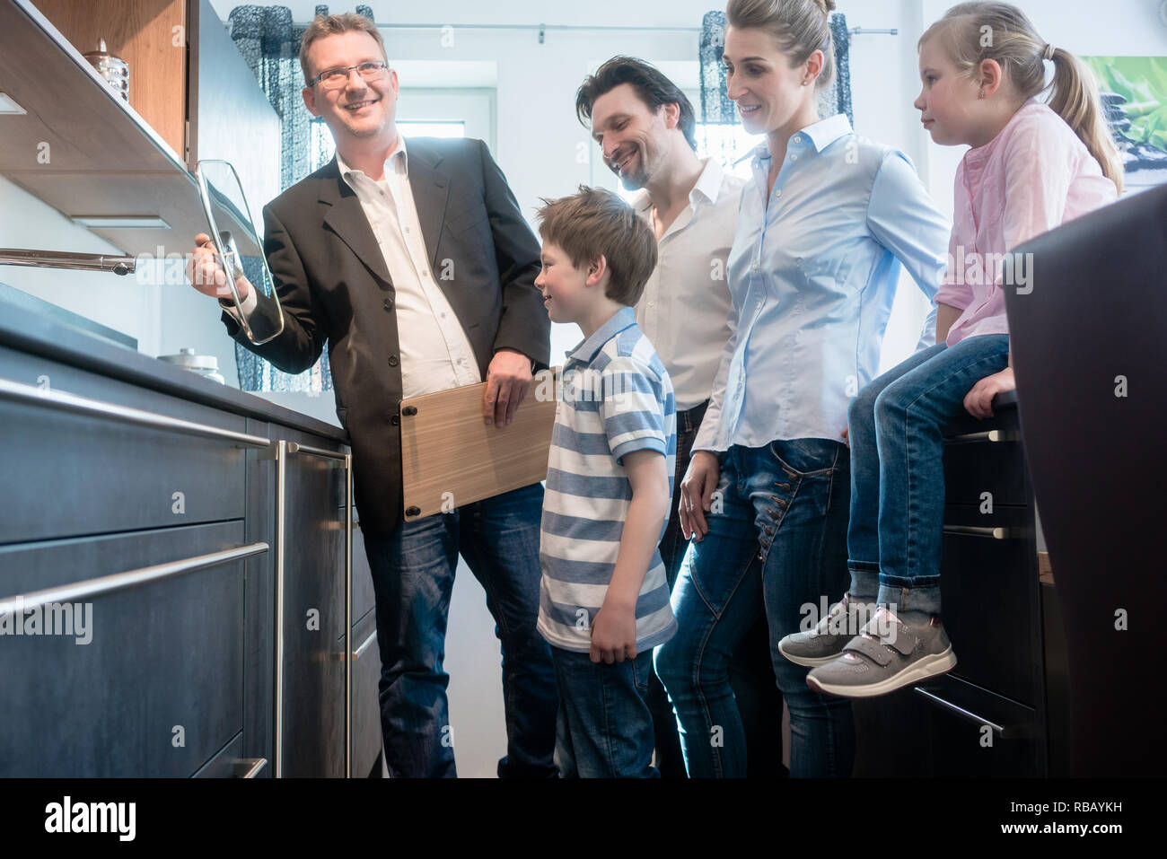 Salesman family hi-res stock photography and images - Alamy