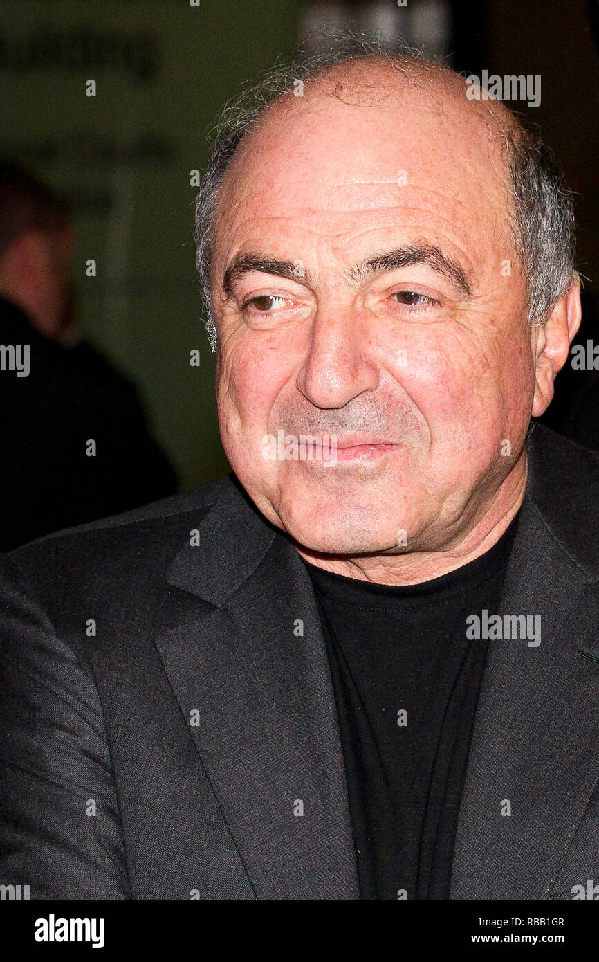 Boris berezovsky roman abramovich hi-res stock photography and images ...