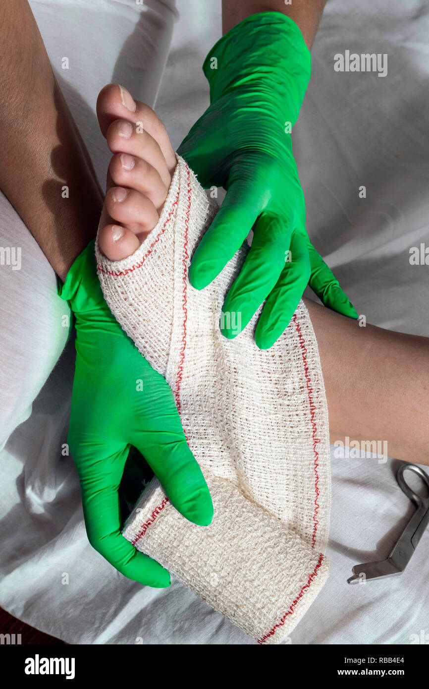 Close up nurse bandaging hi-res stock photography and images - Alamy