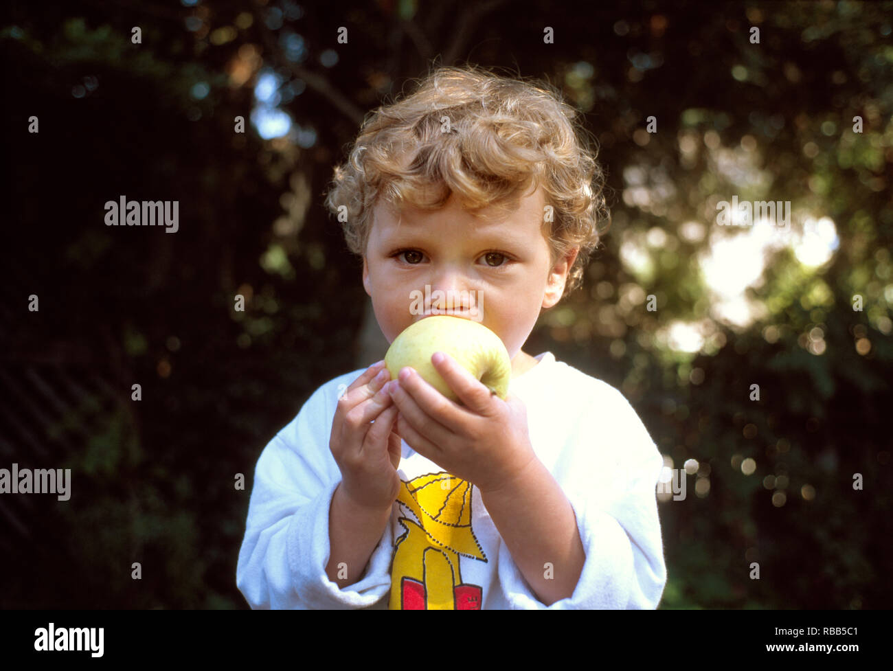 Boy with ringlets hi-res stock photography and images - Alamy