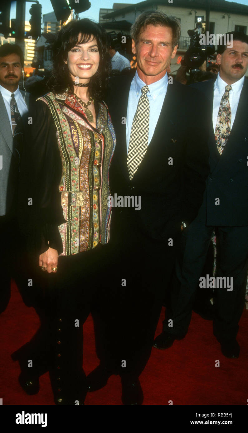 Sela ward fugitive hi-res stock photography and images - Alamy