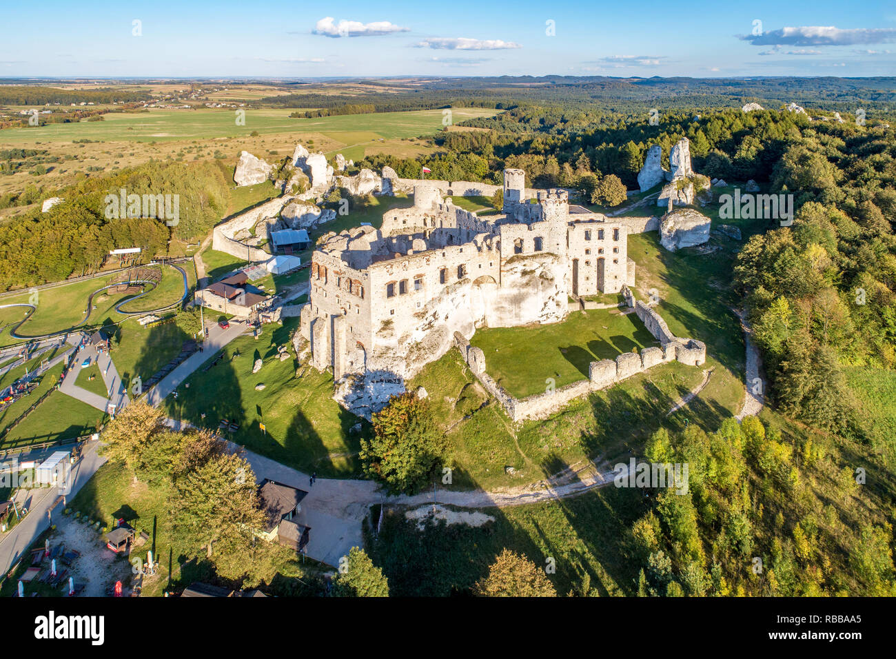 Medieval building on rock hi-res stock photography and images - Alamy