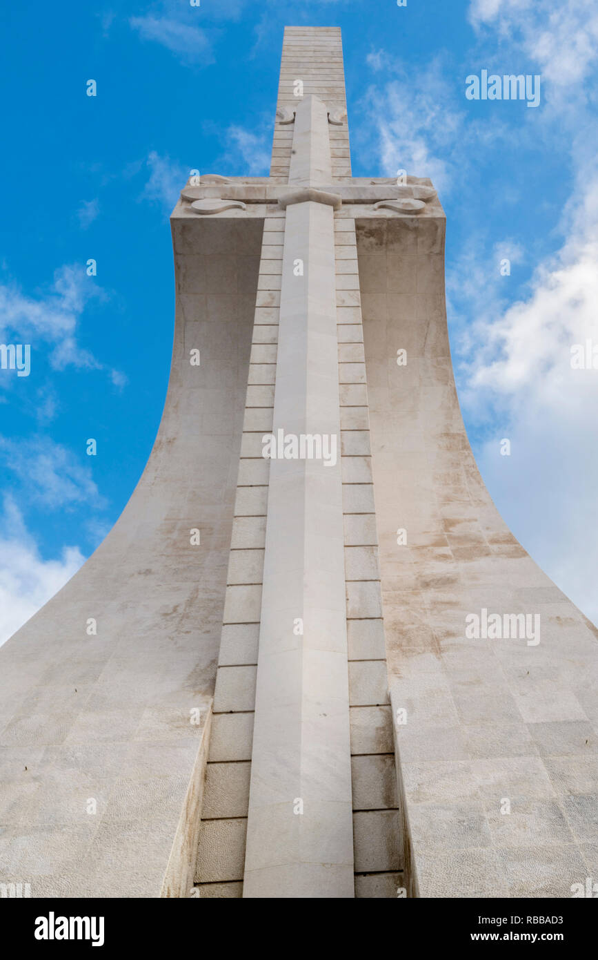 Medieval sword water hi-res stock photography and images - Alamy