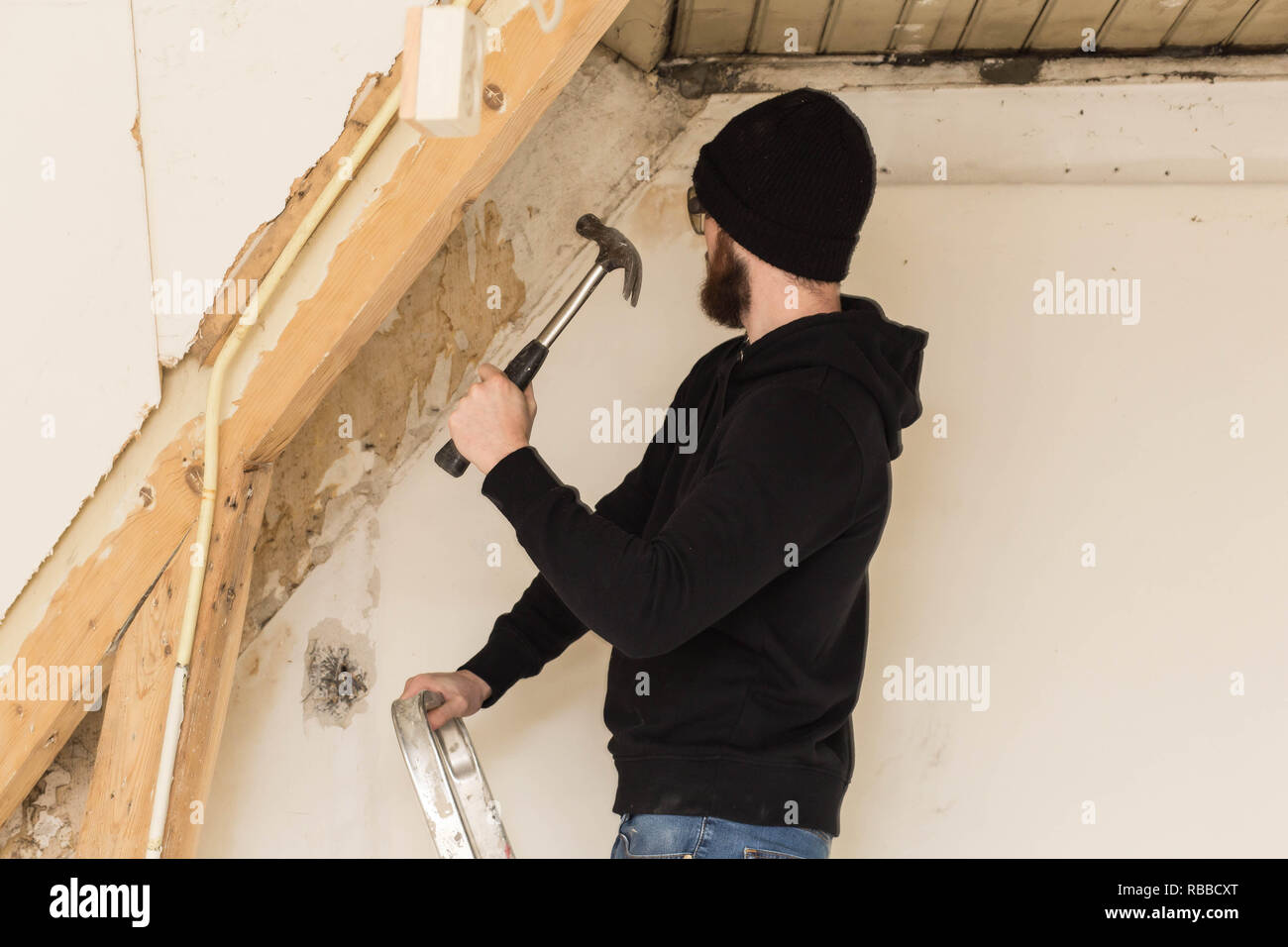 Handyman ladder hi-res stock photography and images - Alamy