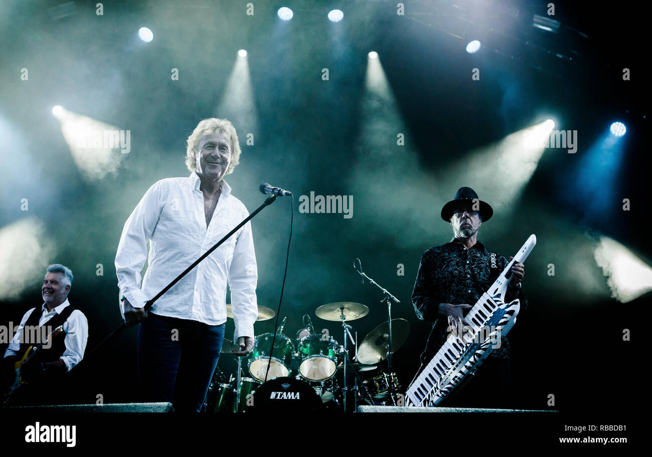 Manfred mann earth band hi-res stock photography and images - Alamy