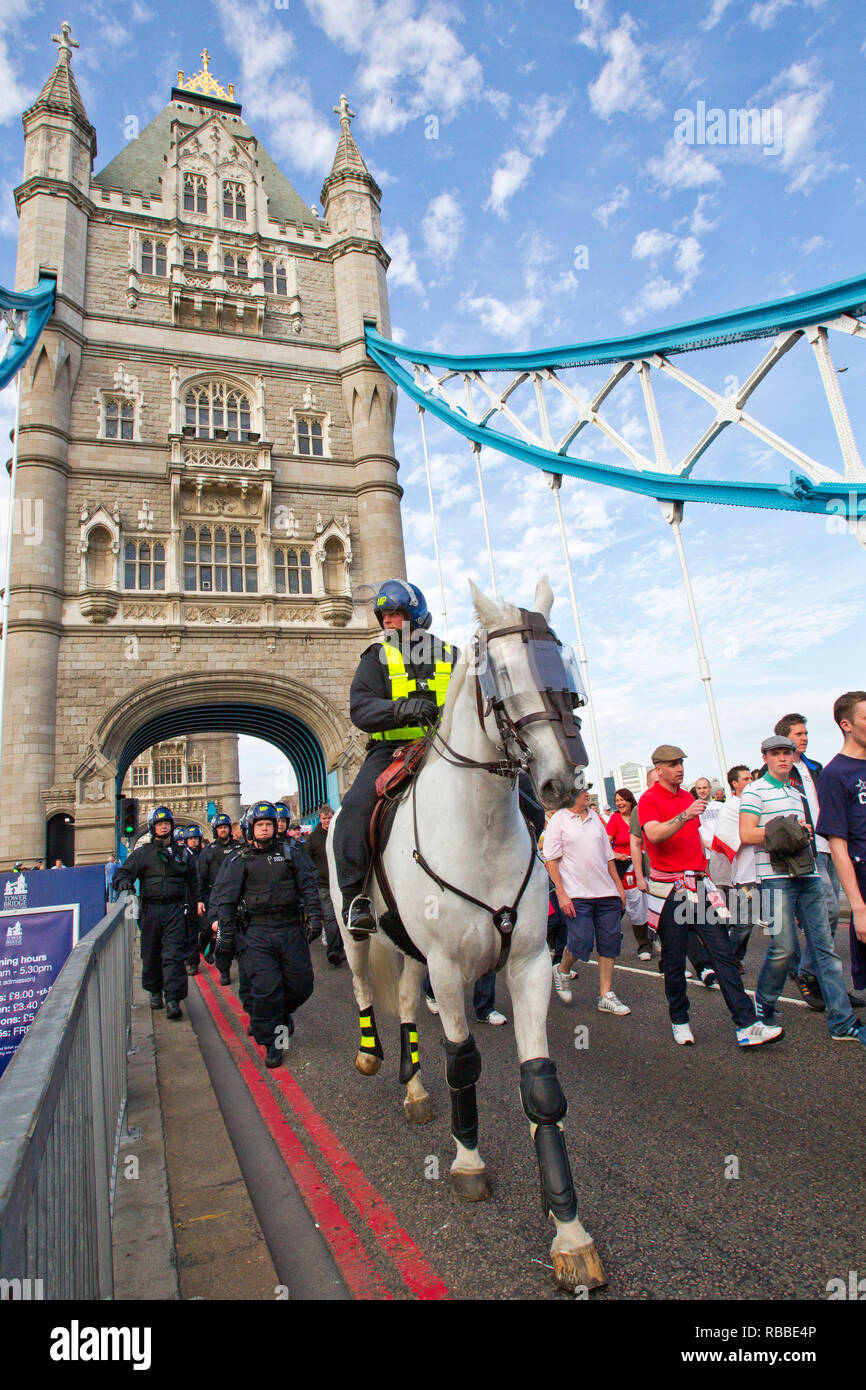 Edl Tower Bridge High Resolution Stock Photography and Images - Alamy