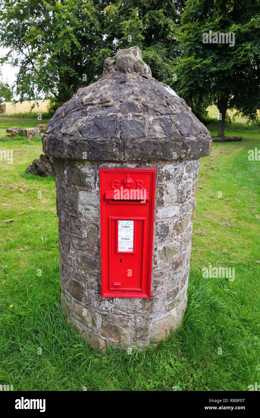 Uk Postbox Cypher Hi res Stock Photography And Images Alamy uk-postbox-cypher-hi-res-stock-photography-and-images-alamy