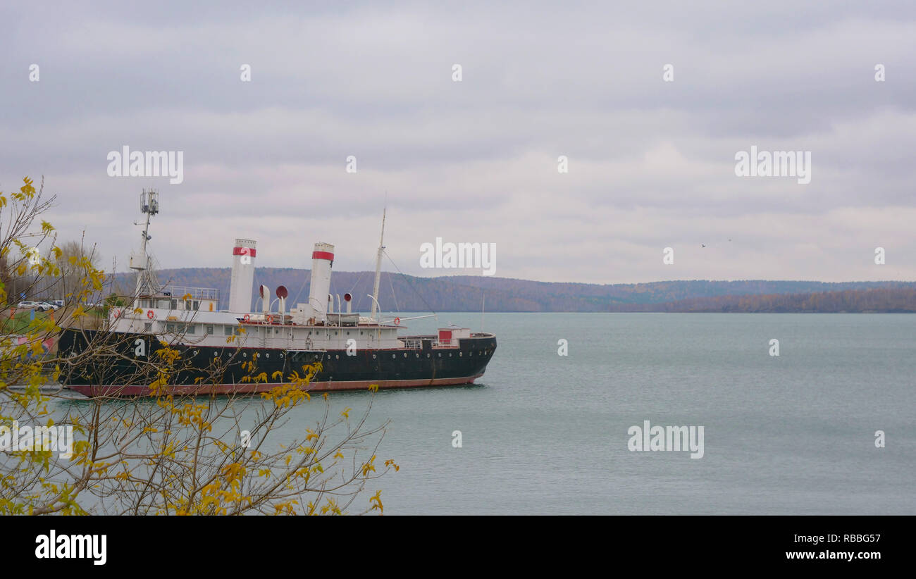 Irkutsk icebreaker hi-res stock photography and images - Alamy