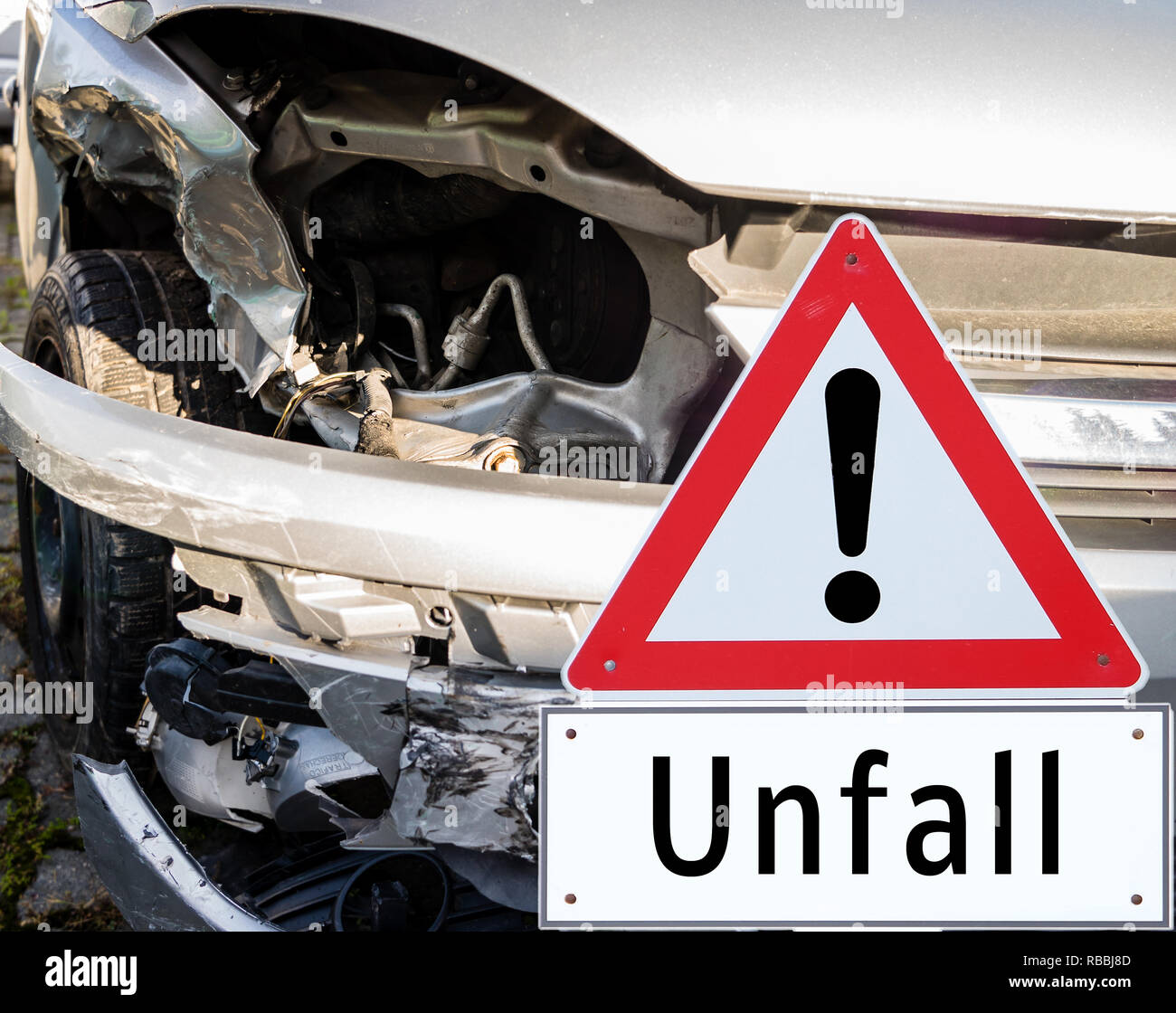 Car accident Warning sign Stock Photo - Alamy