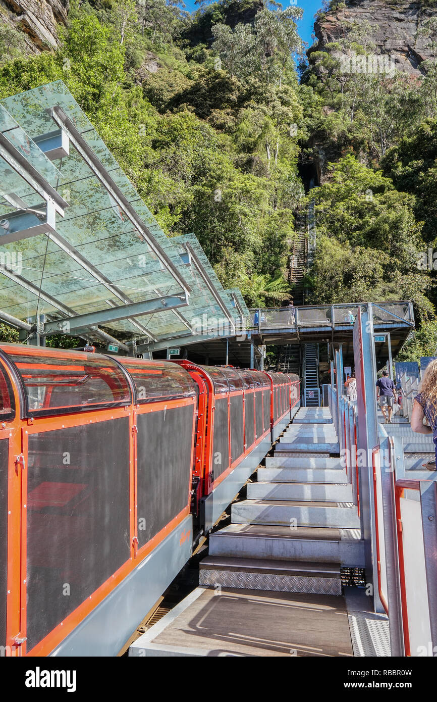 Sydney blue mountains train hi-res stock photography and images - Alamy