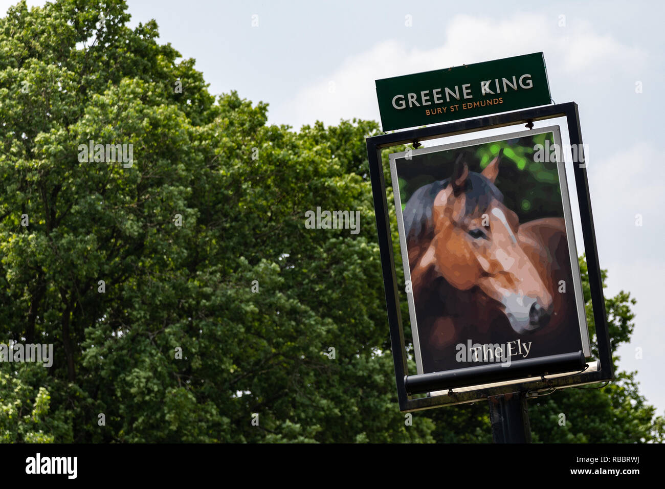 The Ely Pub and Hotel on A30, Farnborough, Hampshire, UK Stock Photo ...