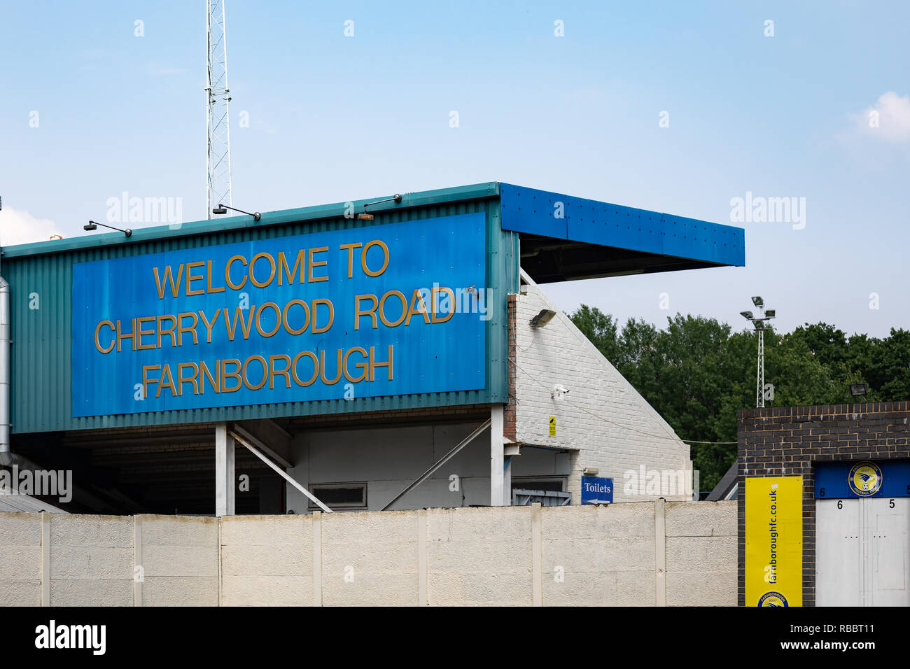 Farnborough football club hi-res stock photography and images - Alamy